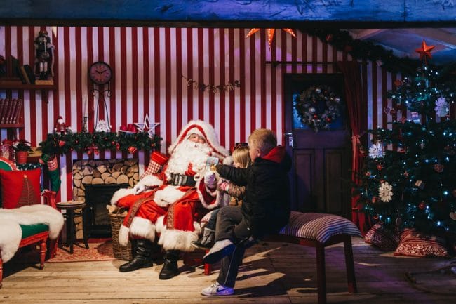 Santa Claus Around The World: Traditions of Christmas Around The World ...