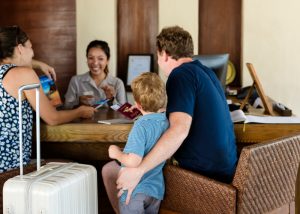 Why Use A Travel Agent? All You Need To Know - Bon Voyage With Kids ...
